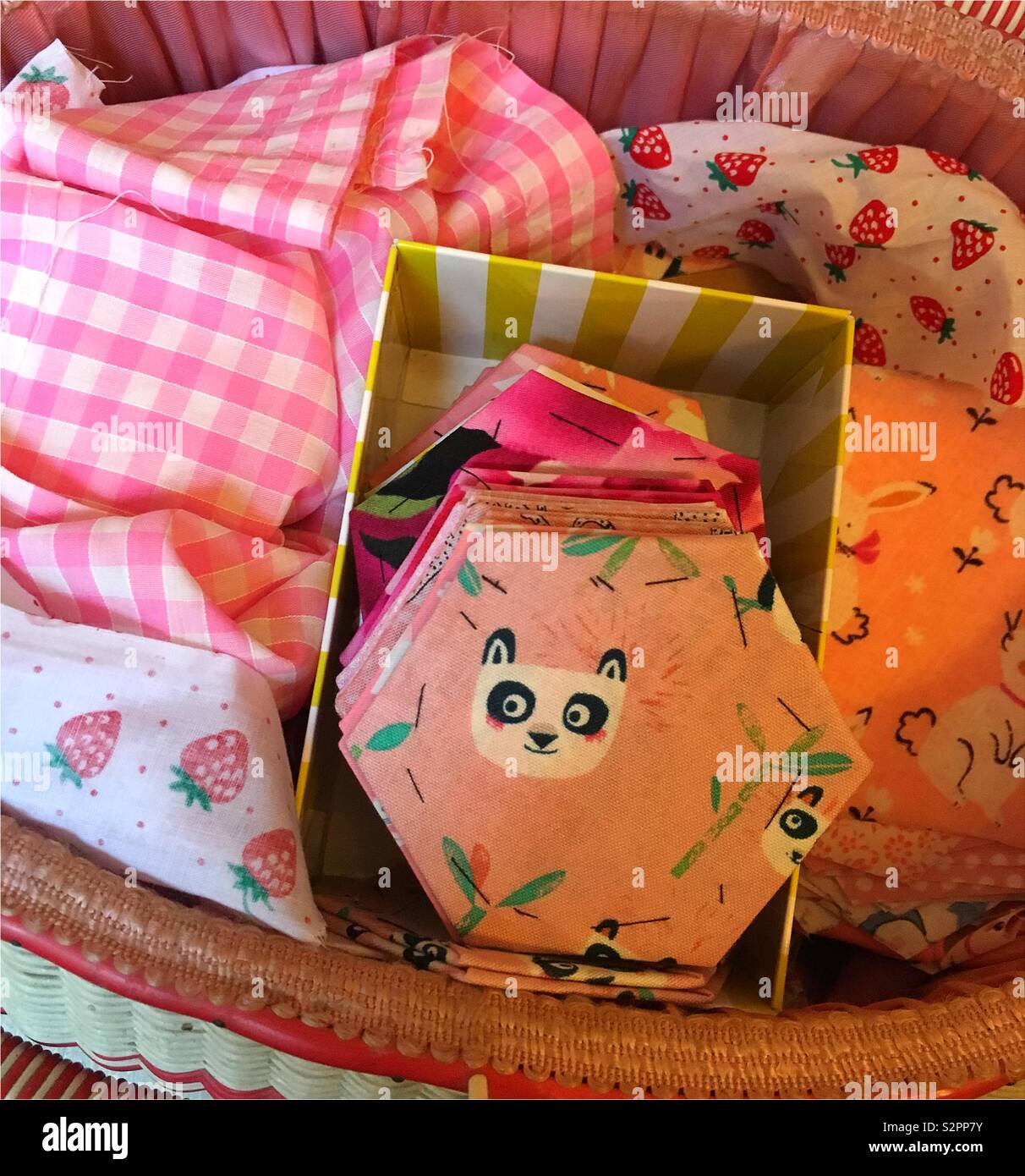 Patchwork fabric hi-res stock photography and images - Alamy