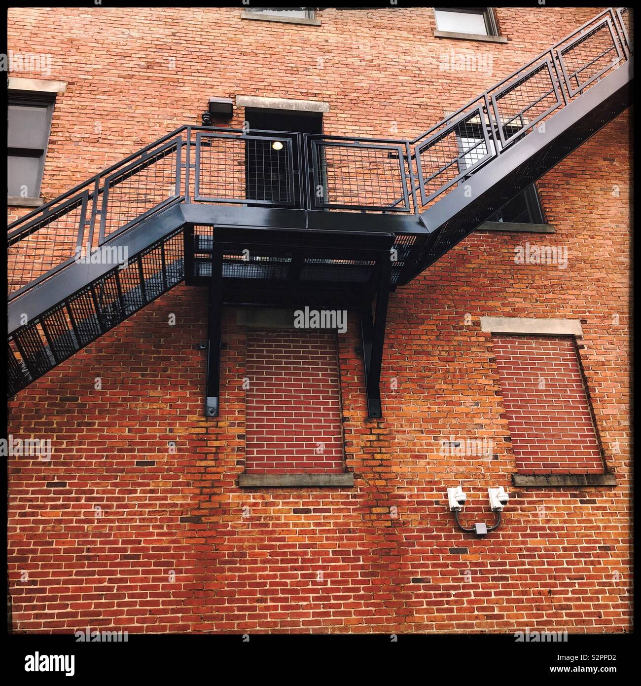 Staircase on side of building hi-res stock photography and images - Alamy