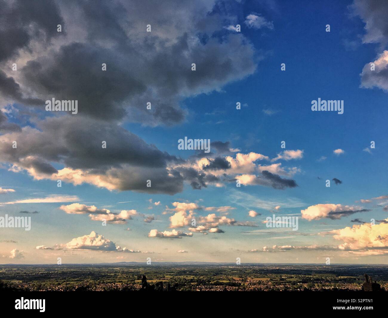 Unsettled sky hi-res stock photography and images - Alamy