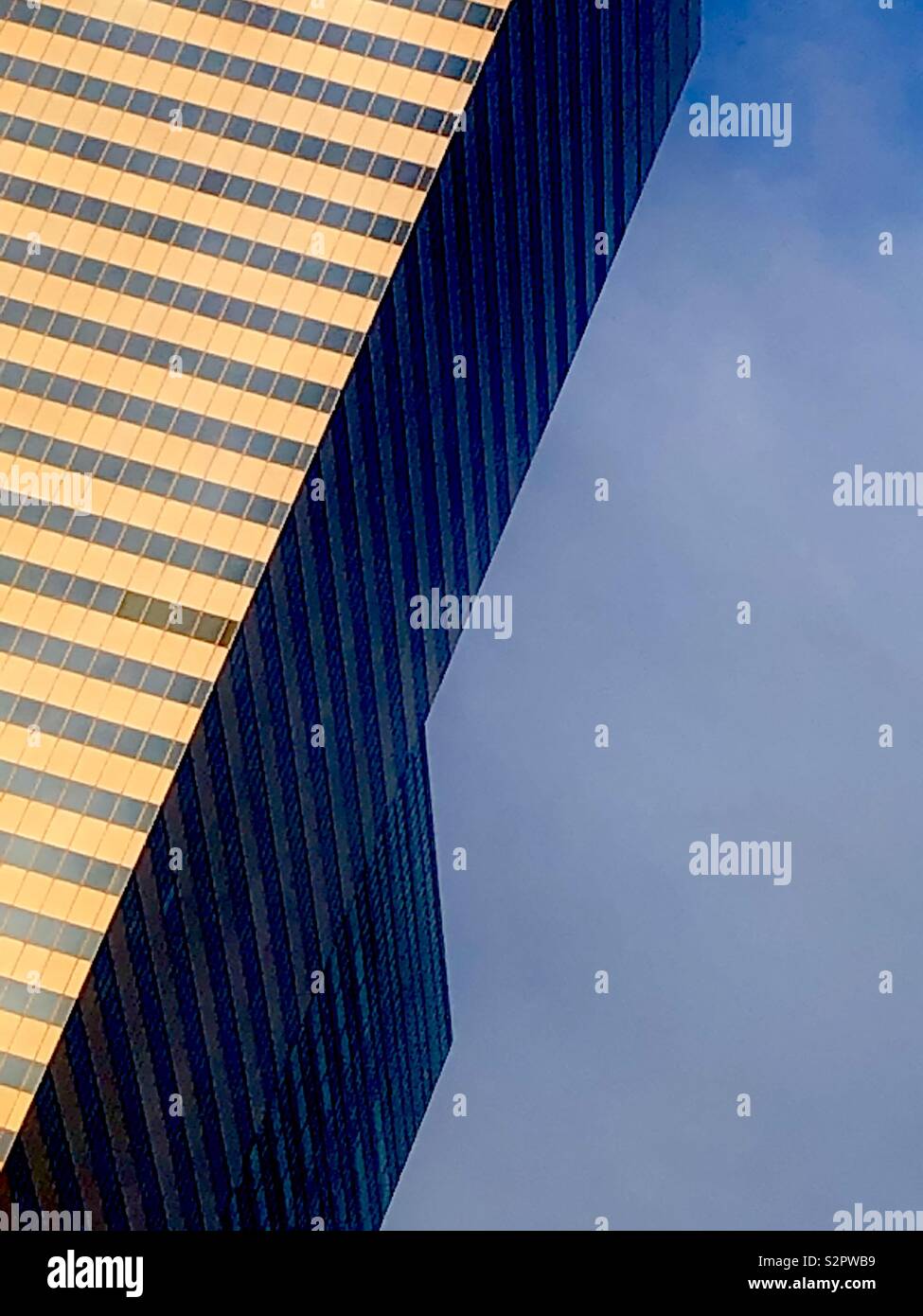 Abstract of building hi-res stock photography and images - Alamy