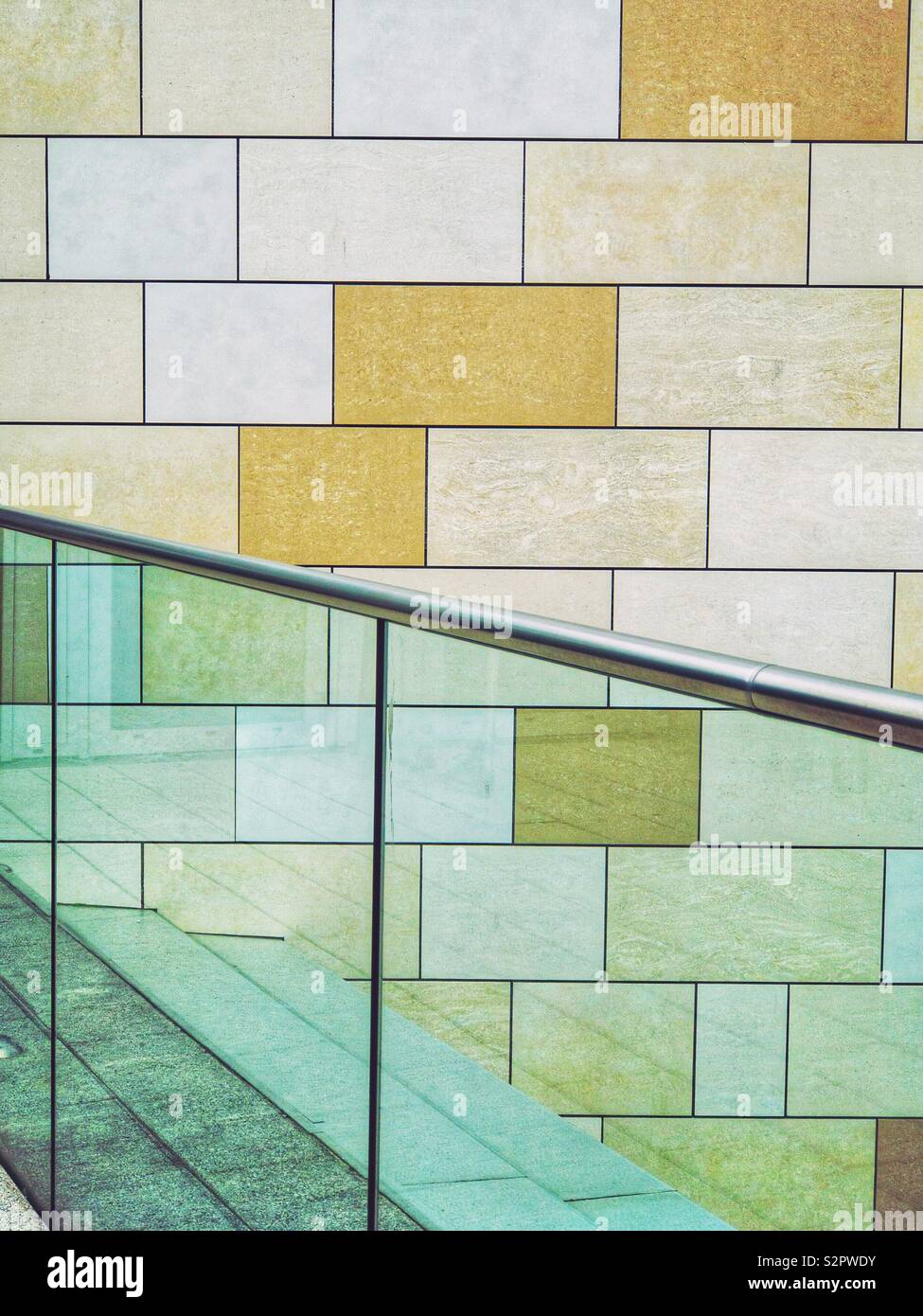 Coloured glass blocks hi-res stock photography and images - Alamy