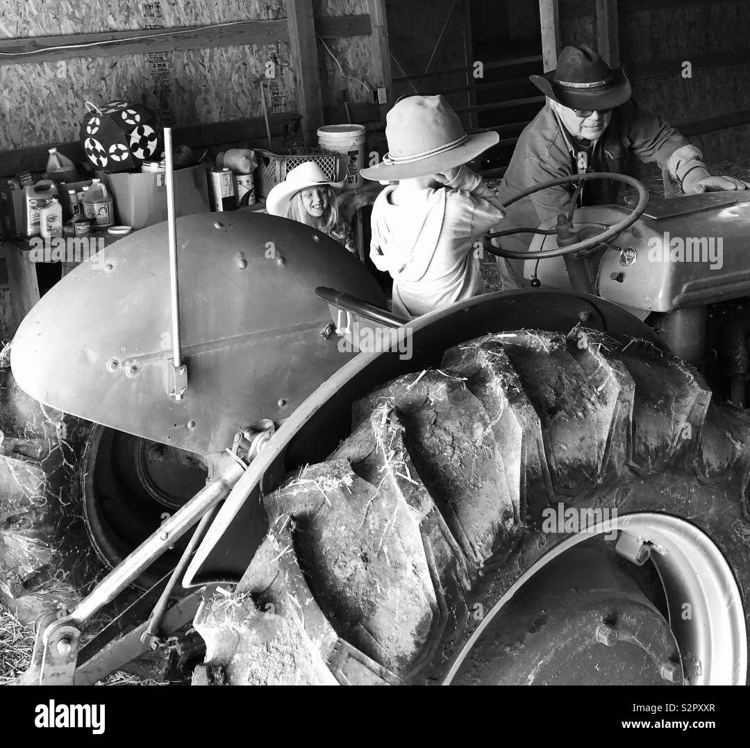 1946 tractor hi-res stock photography and images - Alamy