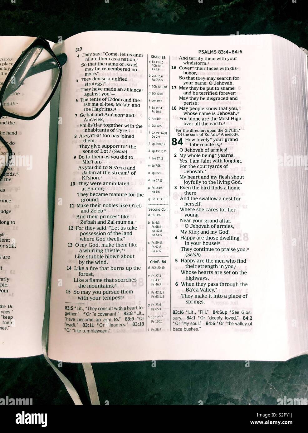 Bible opened hi-res stock photography and images - Alamy