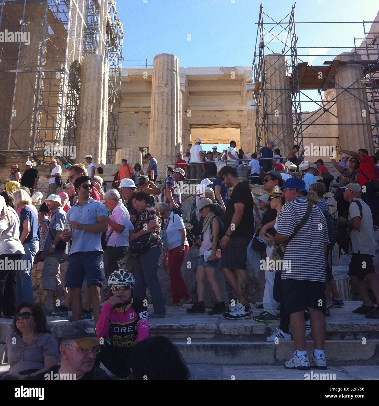 Crowds of tourists ascending the Parthenon, Athens Stock Photo - Alamy