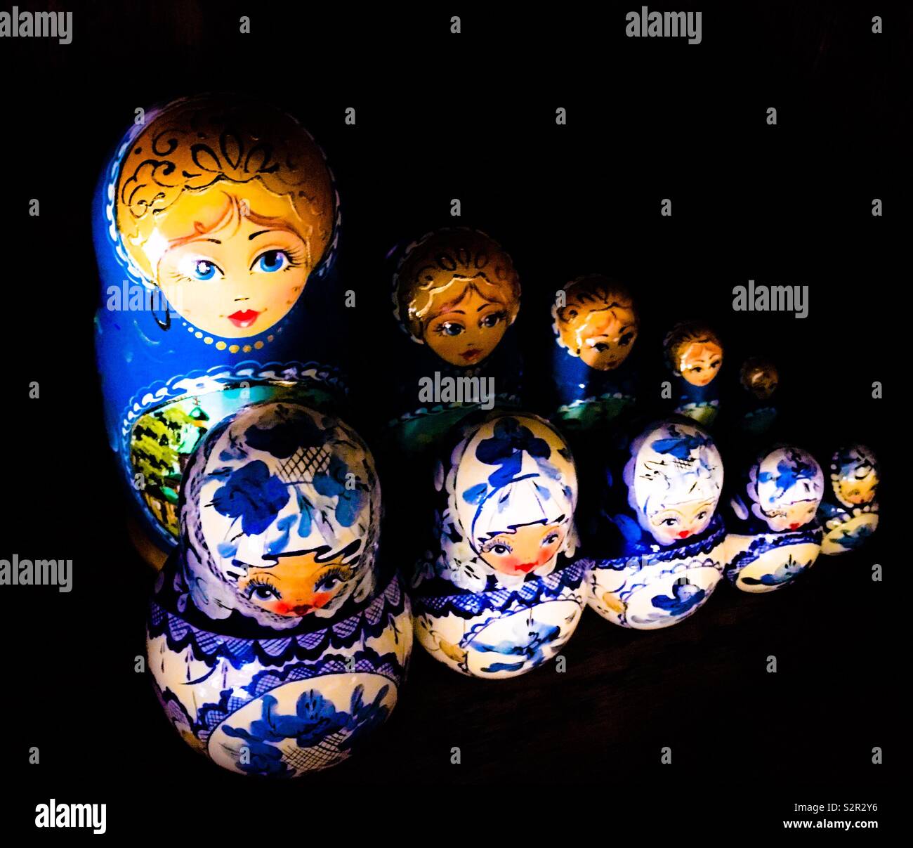 Russian arts and crafts hi-res stock photography and images - Alamy