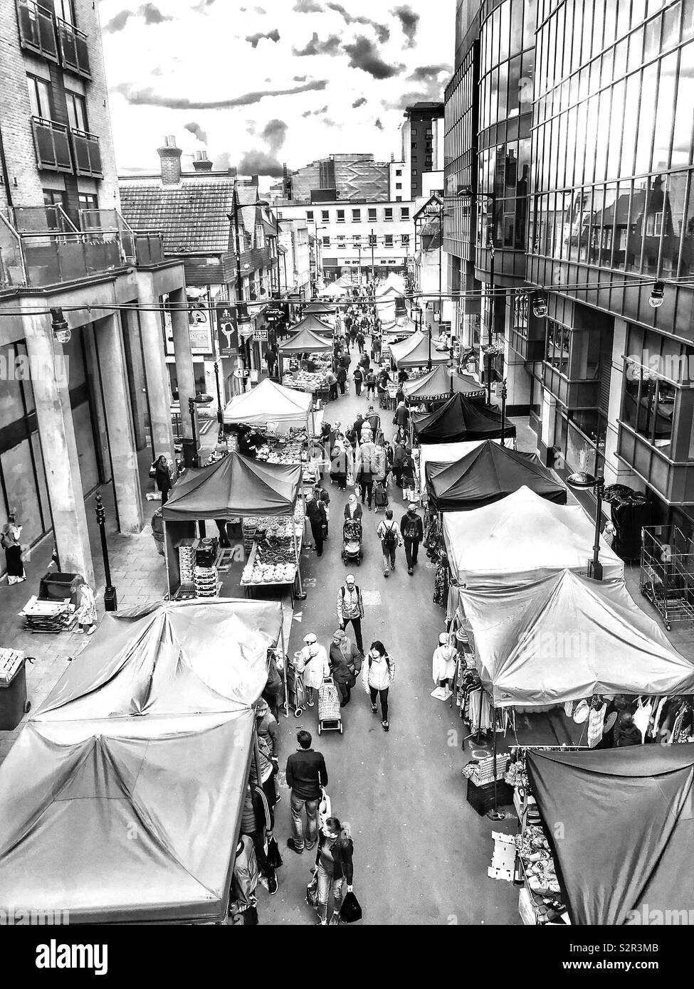 Busy outdoor street market in London, England Stock Photo - Alamy