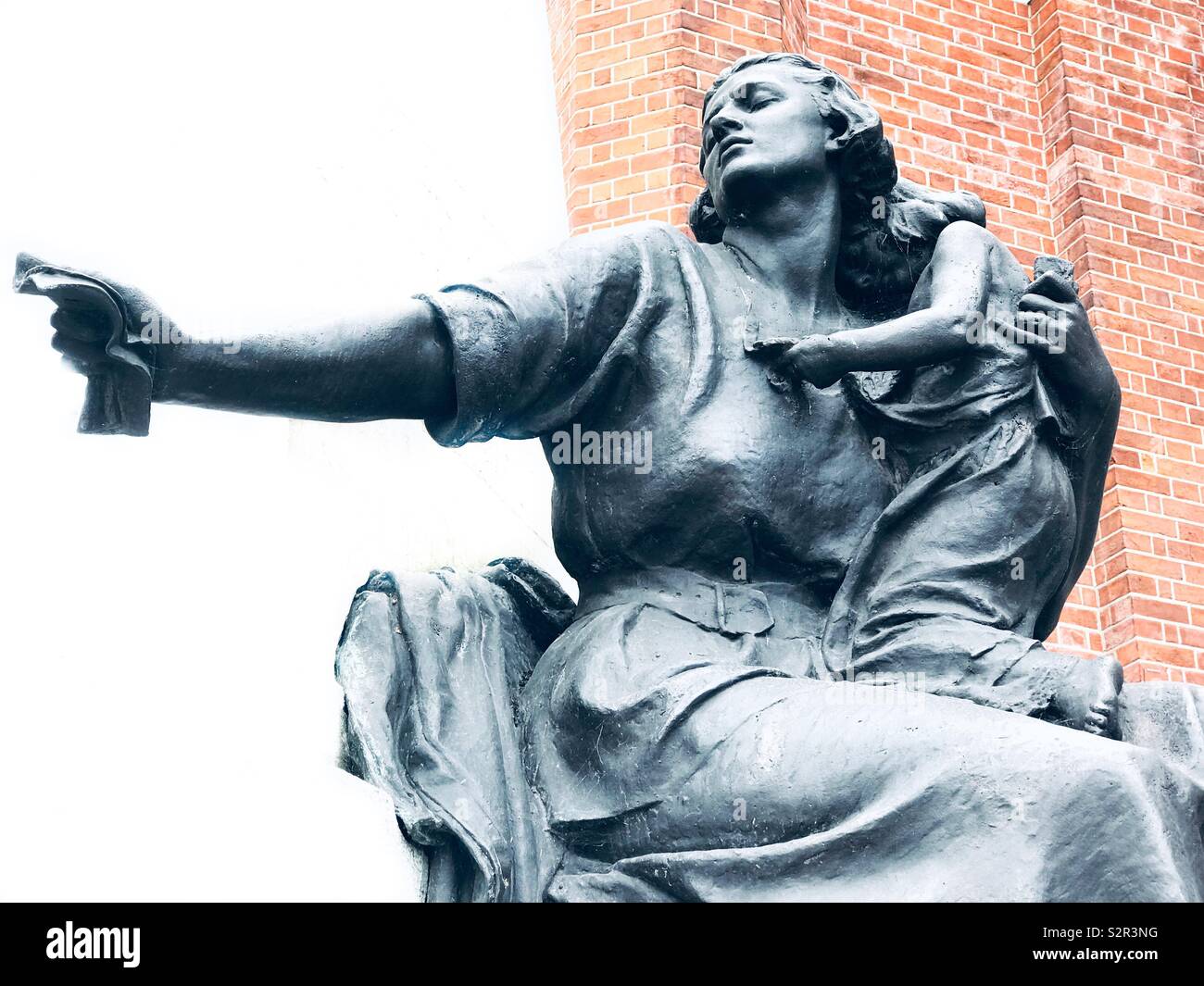 Dramatic pose hi-res stock photography and images - Alamy