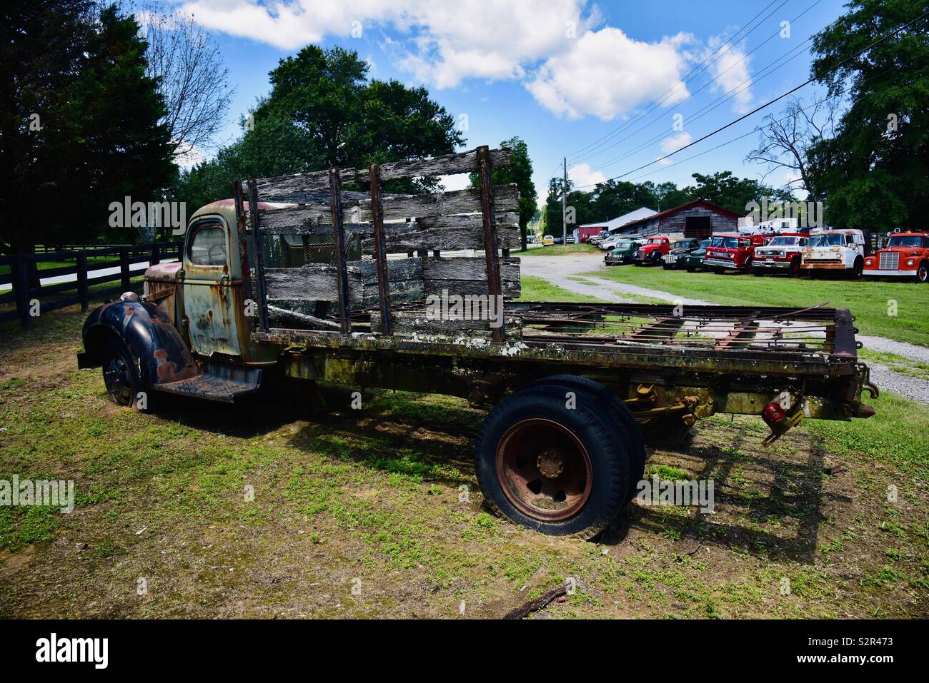 Classic trucks hi-res stock photography and images - Alamy