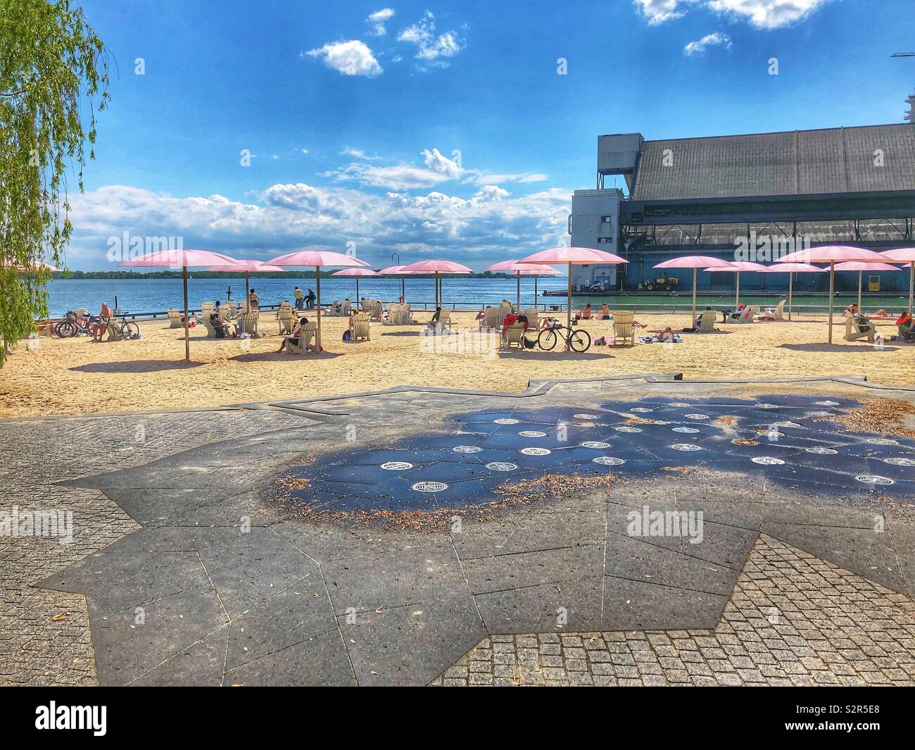 Sugar Beach on the lakefront in Toronto, Canada Stock Photo - Alamy