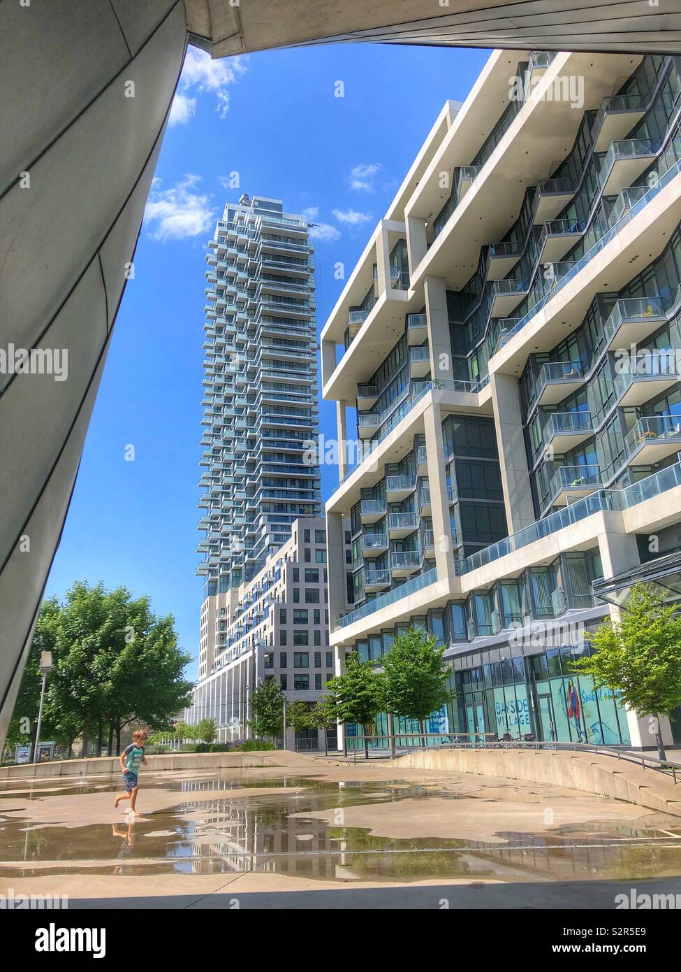Urban condo living in Toronto, Canada Stock Photo - Alamy