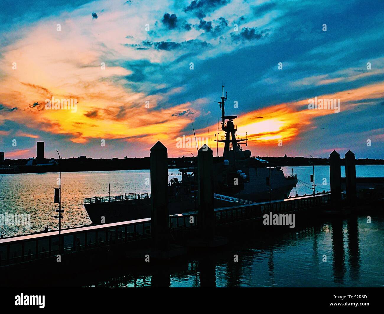 Ship silhouette at sunset. Liverpool docks Stock Photo - Alamy