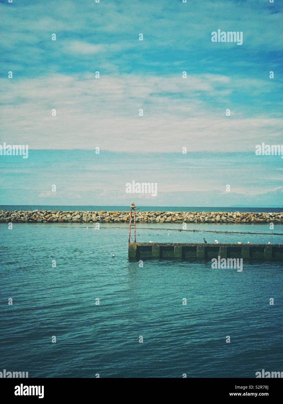 Harbor breakwaters hi-res stock photography and images - Alamy