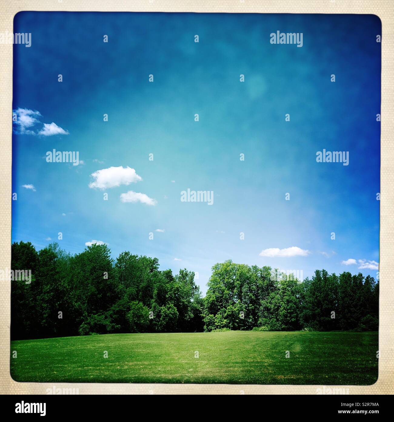 Perfect summer clouds hi-res stock photography and images - Alamy