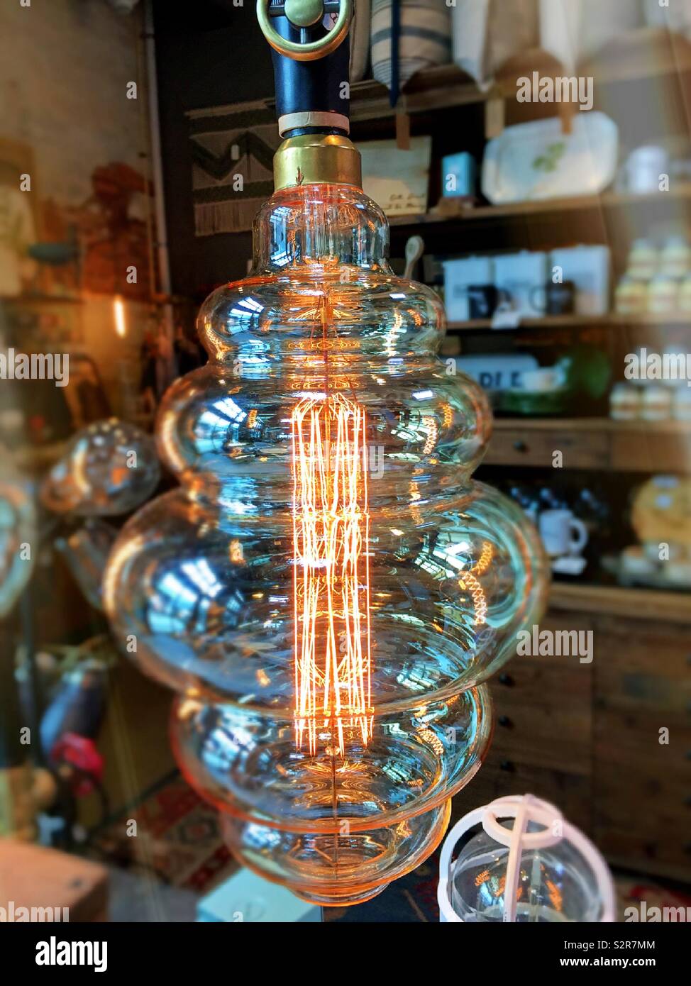 Spiral filament hi-res stock photography and images - Alamy