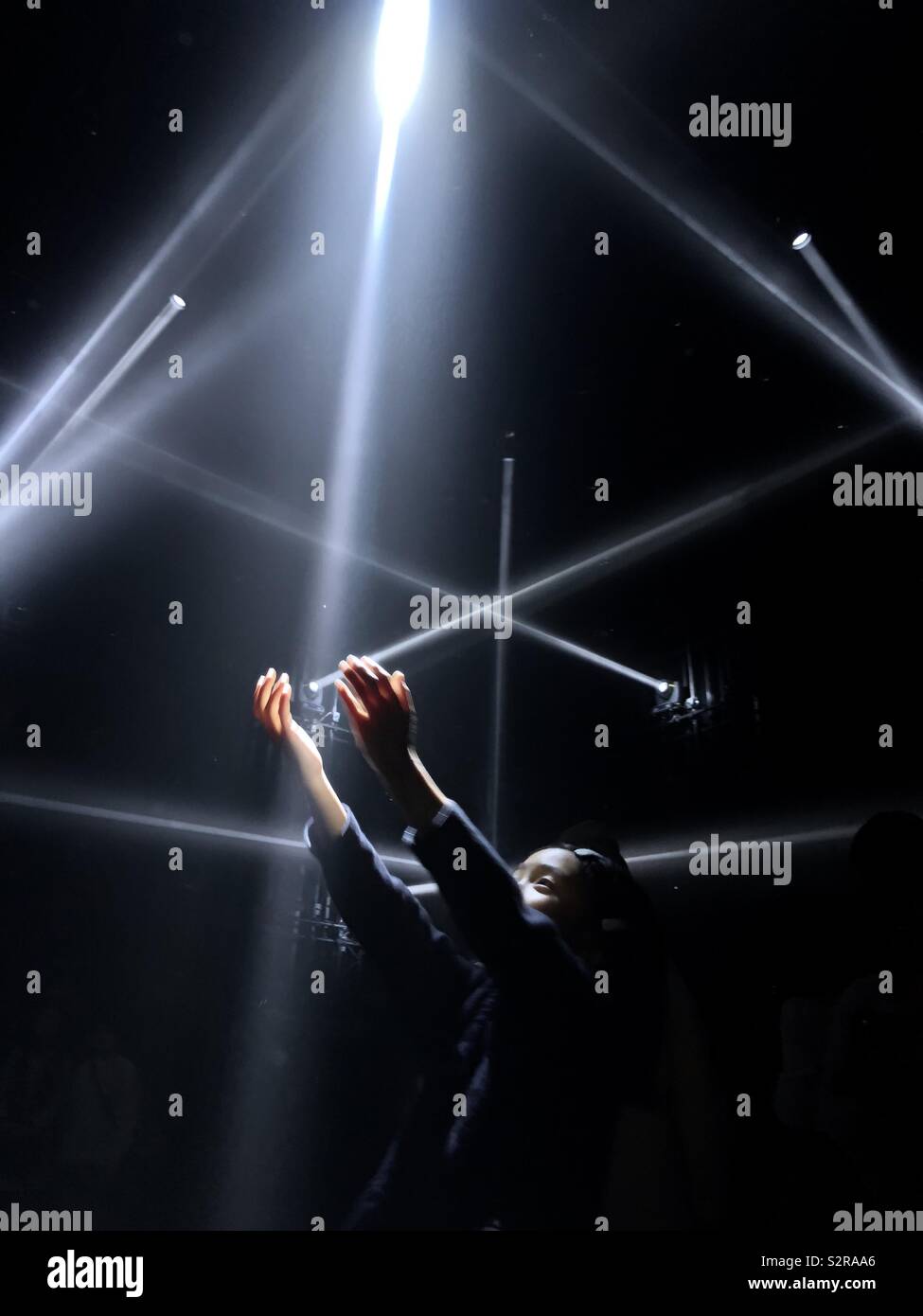 Catch light hi-res stock photography and images - Alamy