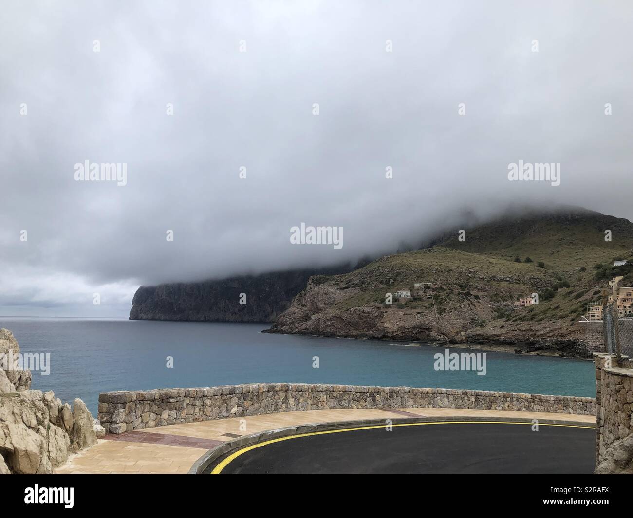 Mist rolling in Stock Photo - Alamy