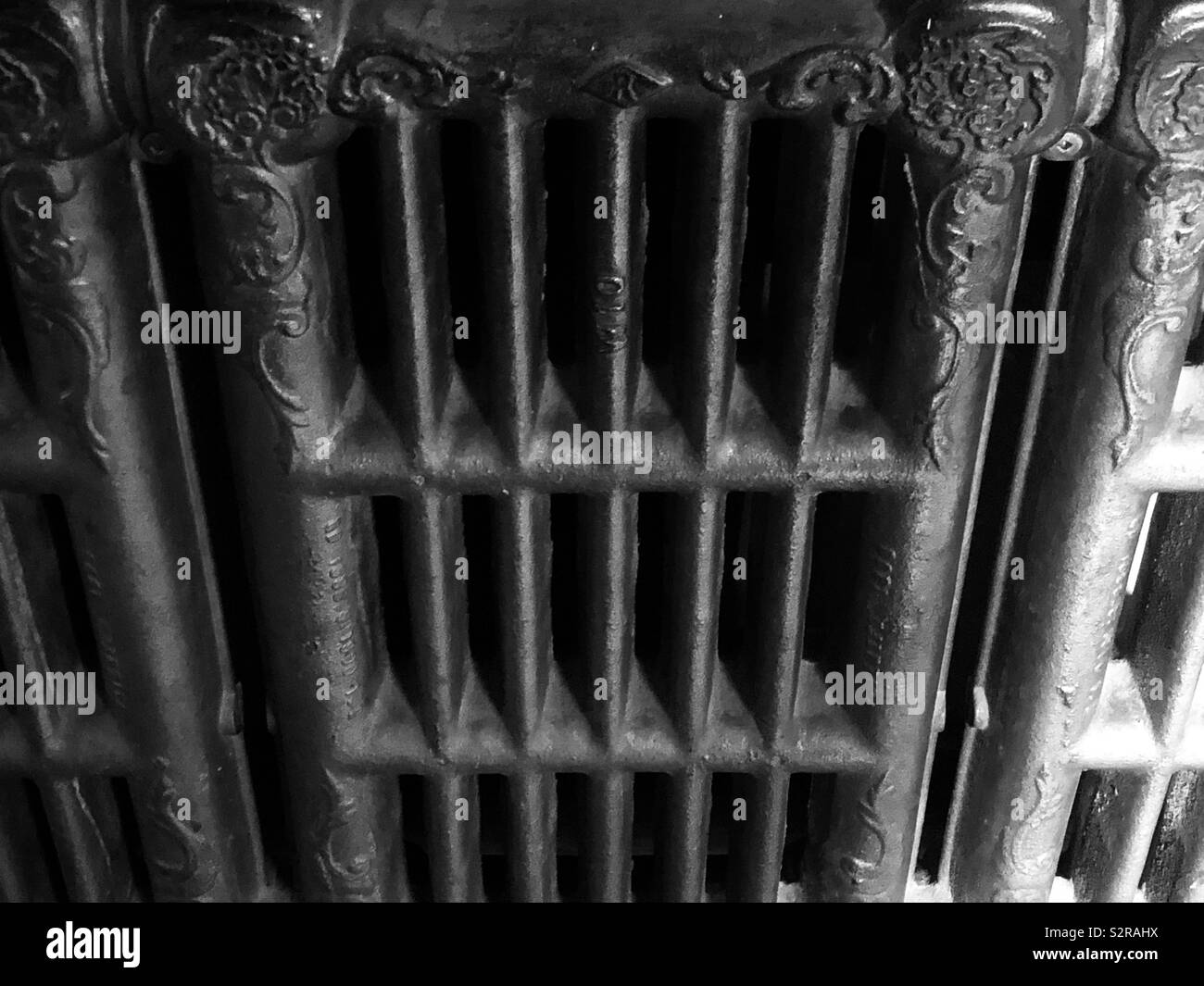Antique heater hi-res stock photography and images - Alamy