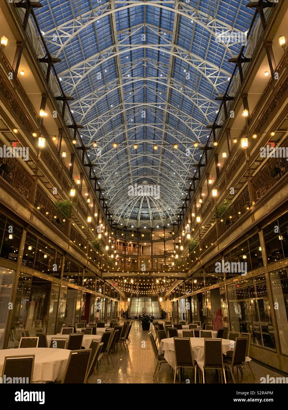 Cleveland historic arcade hi-res stock photography and images - Alamy