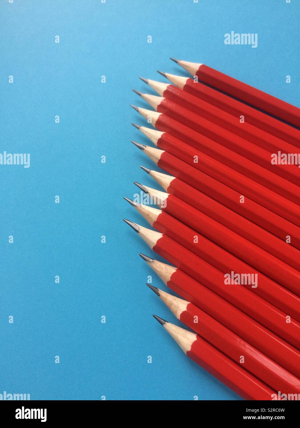 Graphite pencils hi-res stock photography and images - Alamy