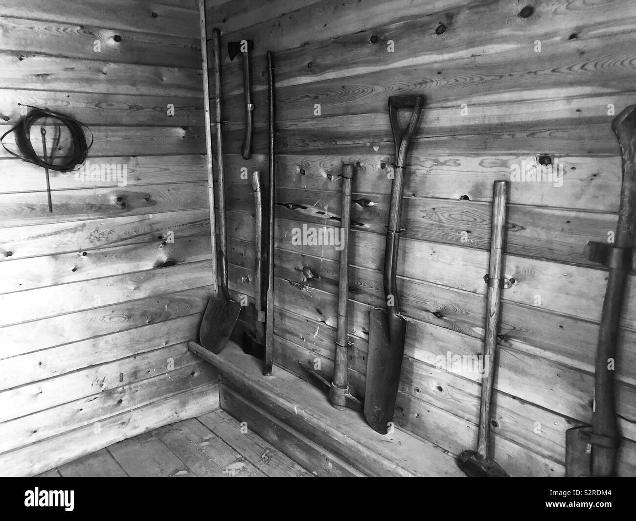 Vintage antique farm tools hi-res stock photography and images - Alamy