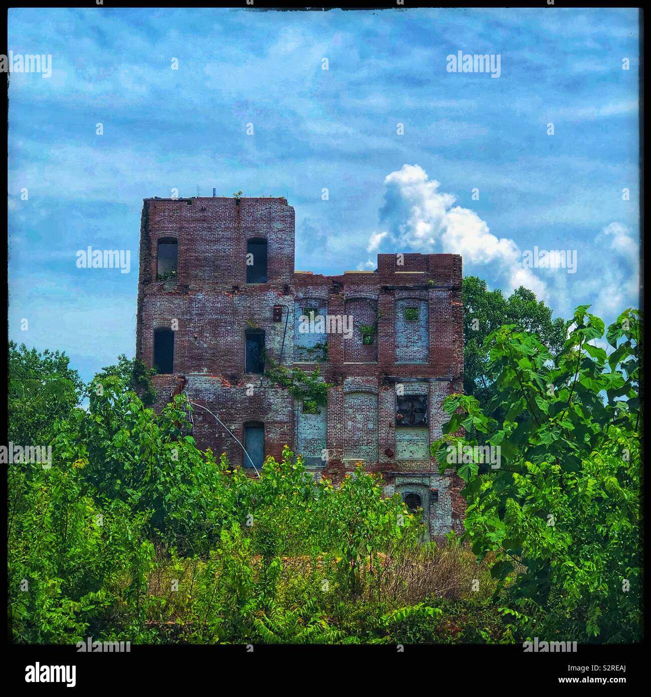Textile mill hi-res stock photography and images - Alamy