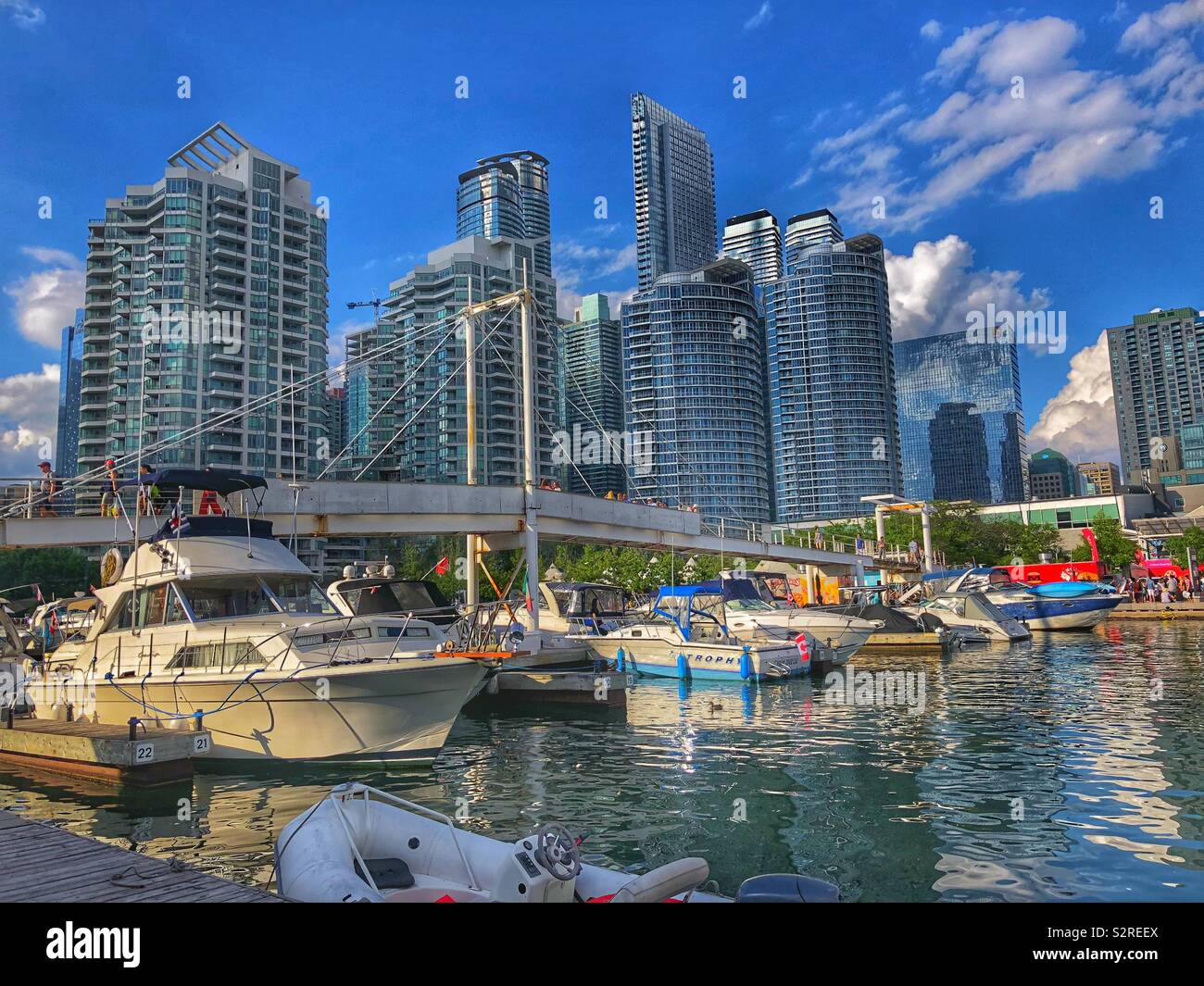 Toronto’s waterfront marina at Harbourfront Centre Stock Photo - Alamy