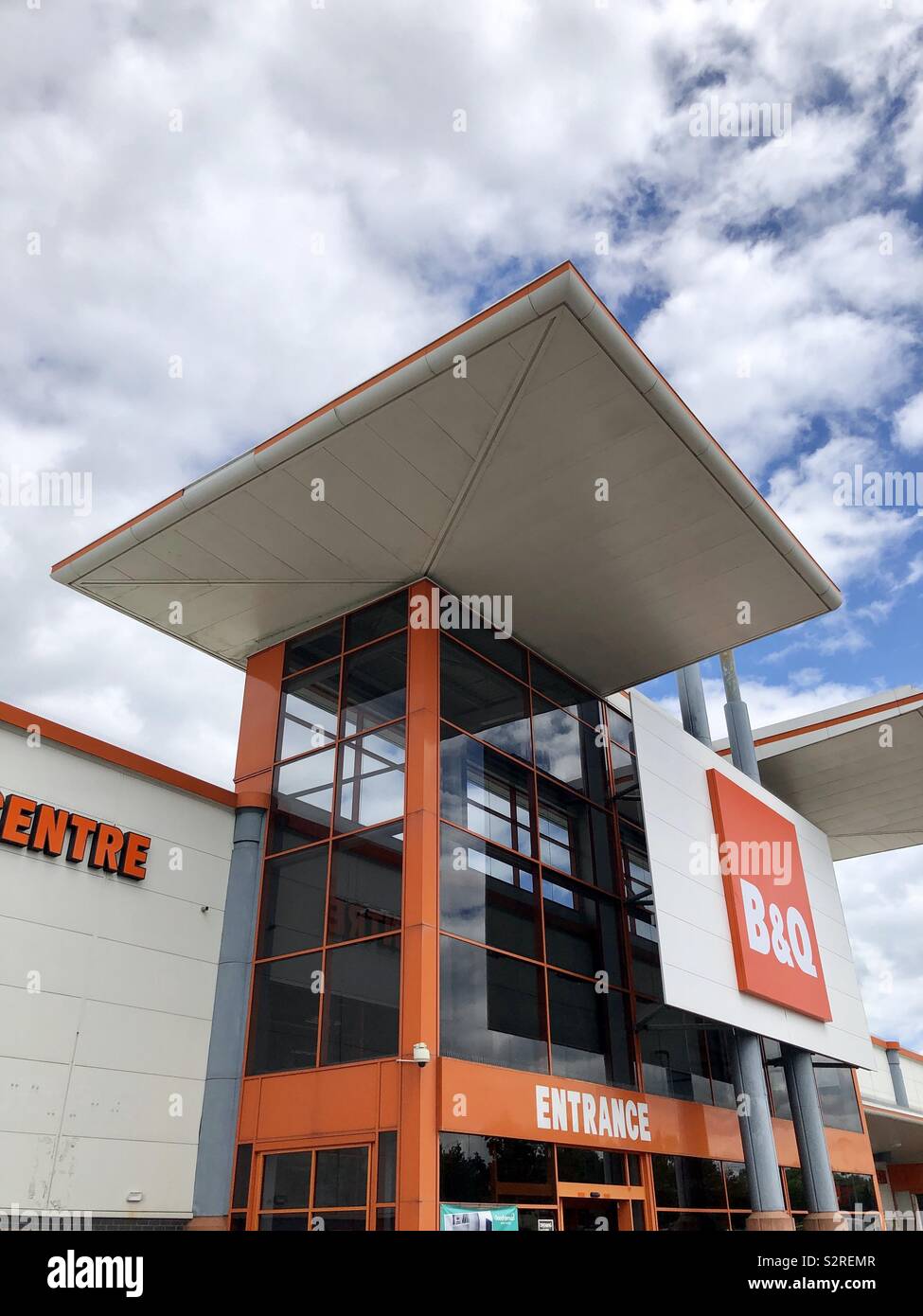 Modern architecture - entrance to a DIY store in York, UK Stock Photo ...