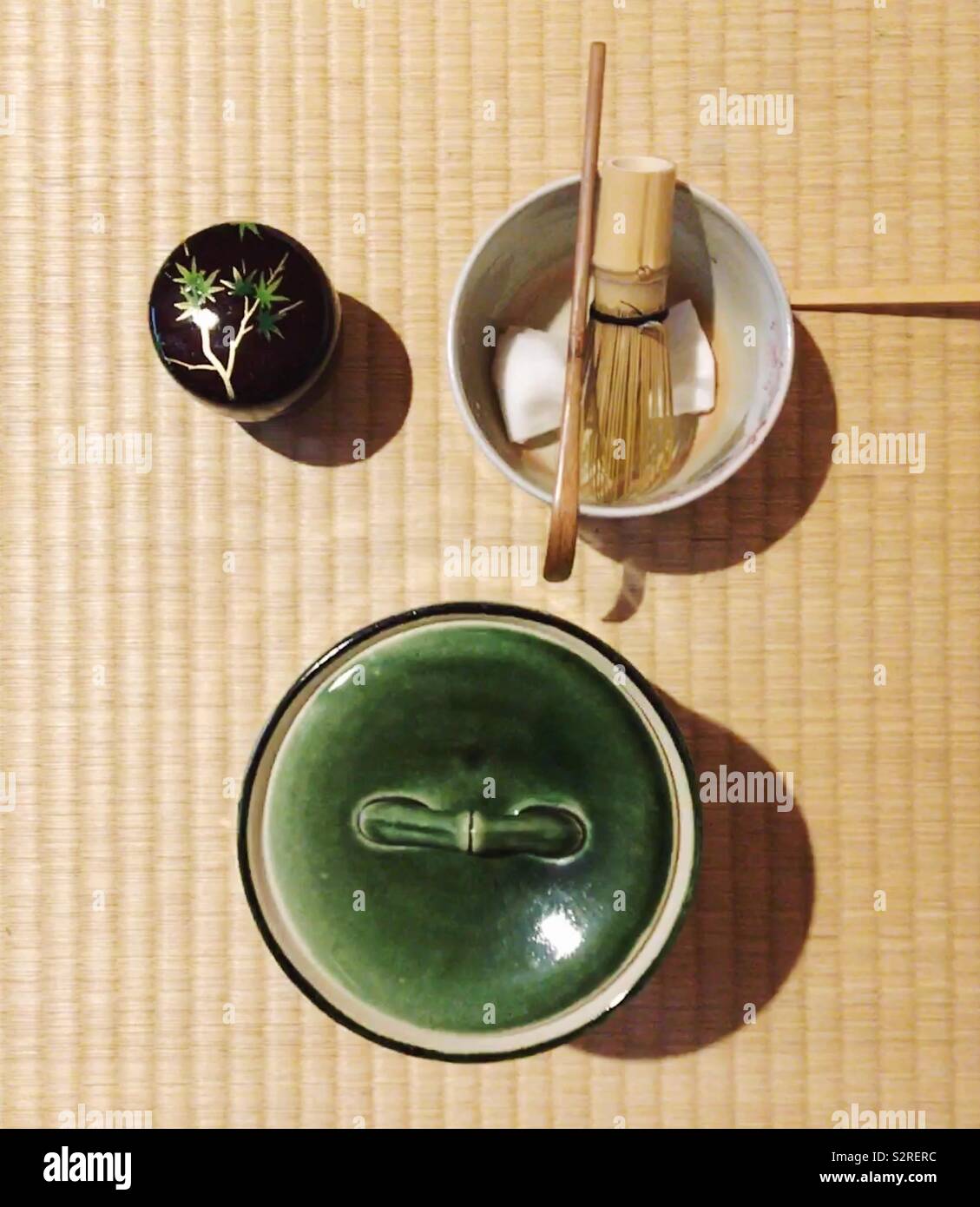 Matcha tea making equipment Stock Photo - Alamy