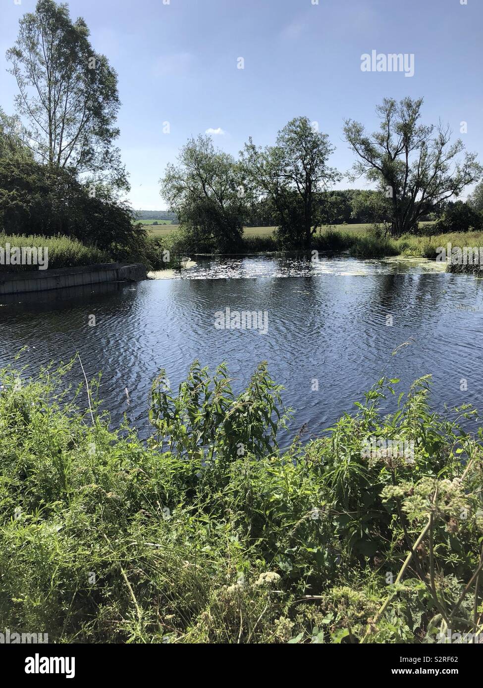 Weir river chelmer hi-res stock photography and images - Alamy