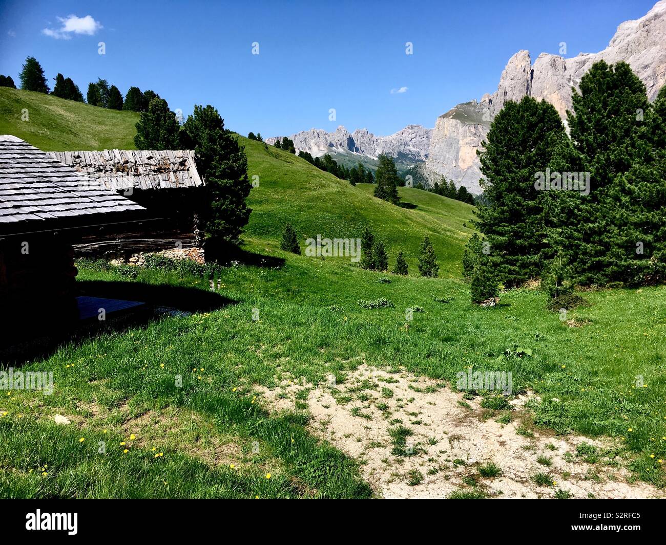 Dolomites mountains valley view smartphone stock photos and images - Alamy