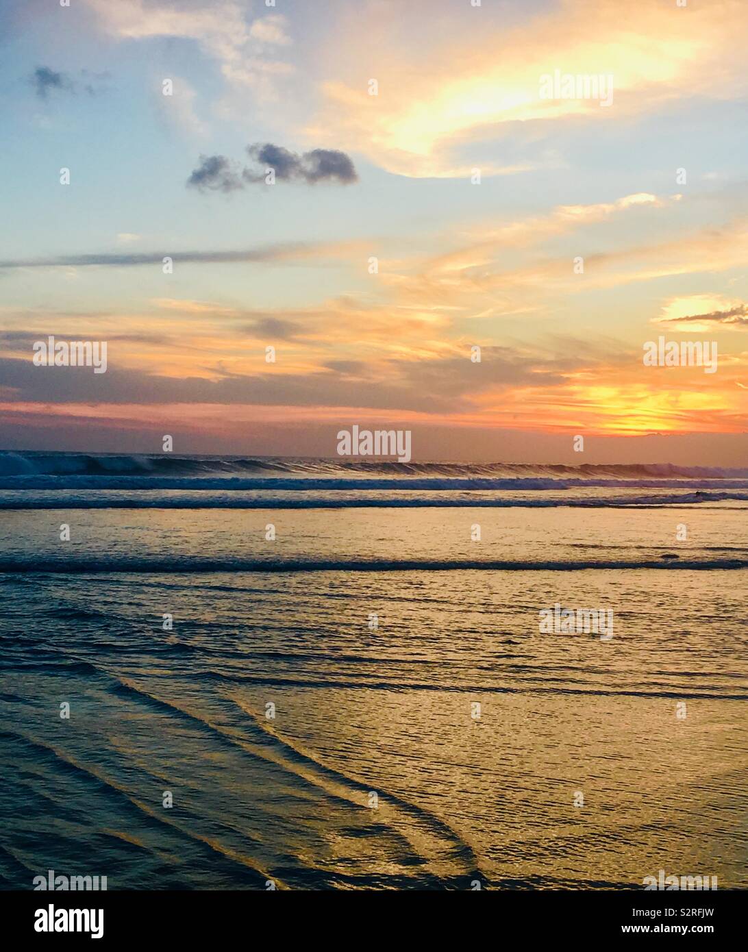 Bali sunset hi-res stock photography and images - Alamy