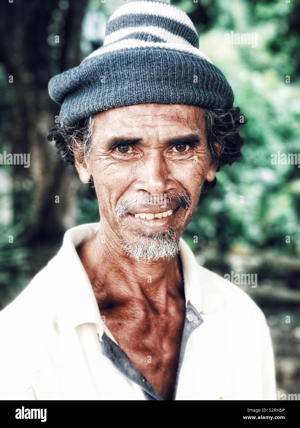 Balinese man hi-res stock photography and images - Alamy