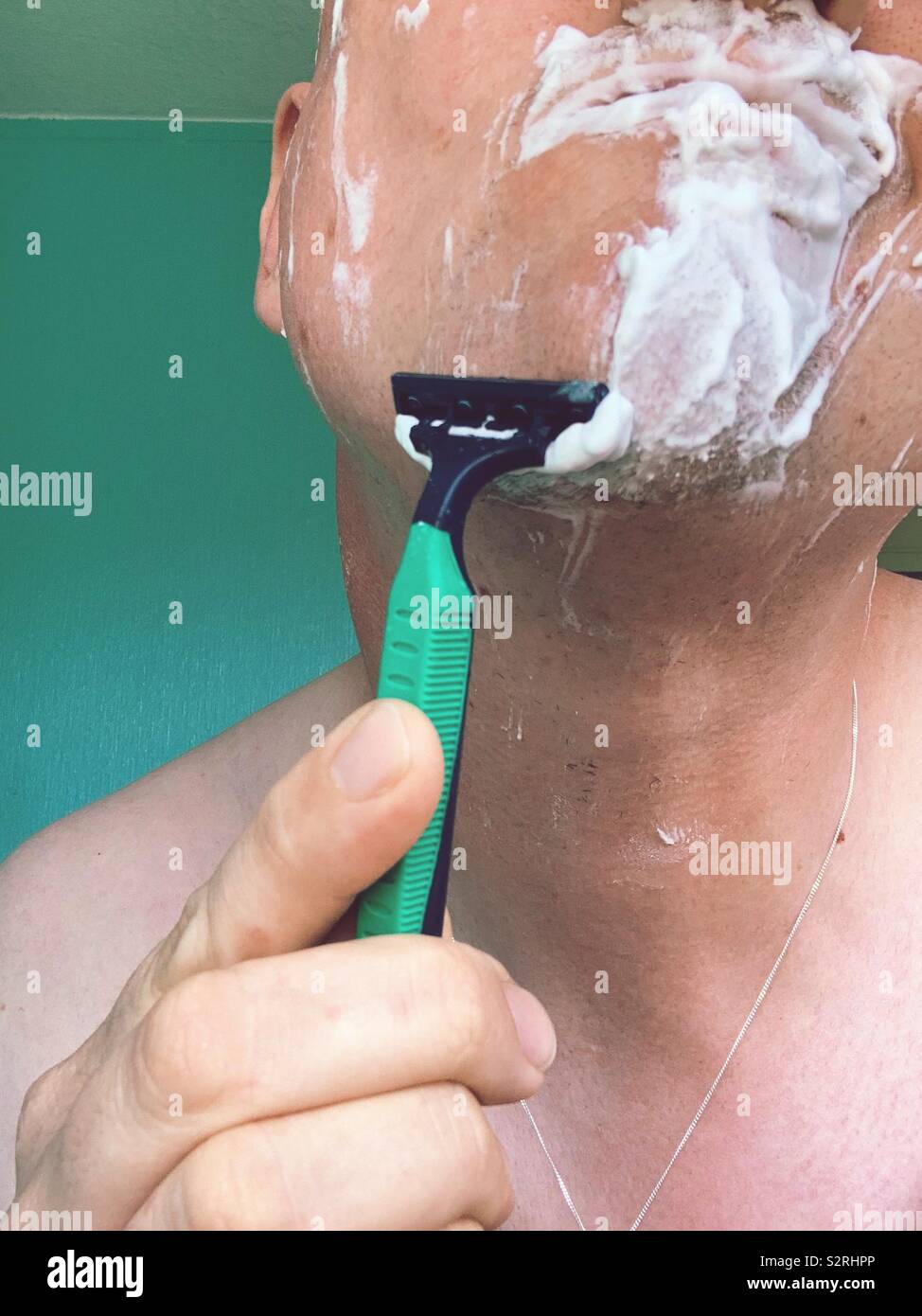 Male razor hi-res stock photography and images - Alamy