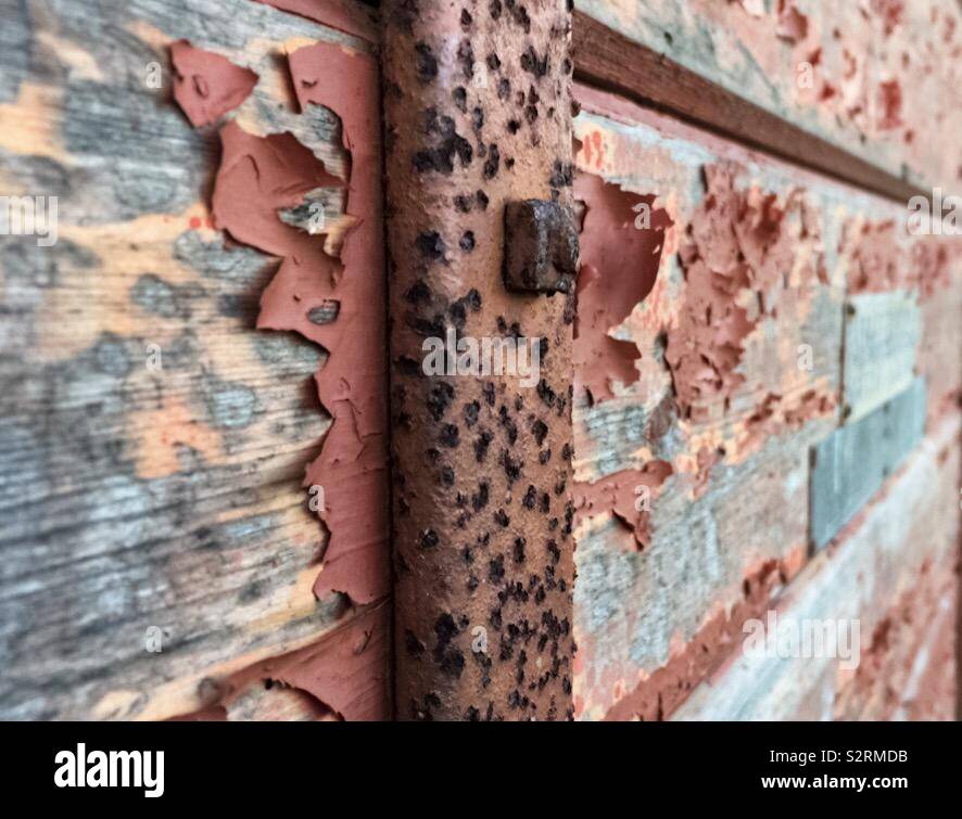 Rusty old trailer hi-res stock photography and images - Alamy