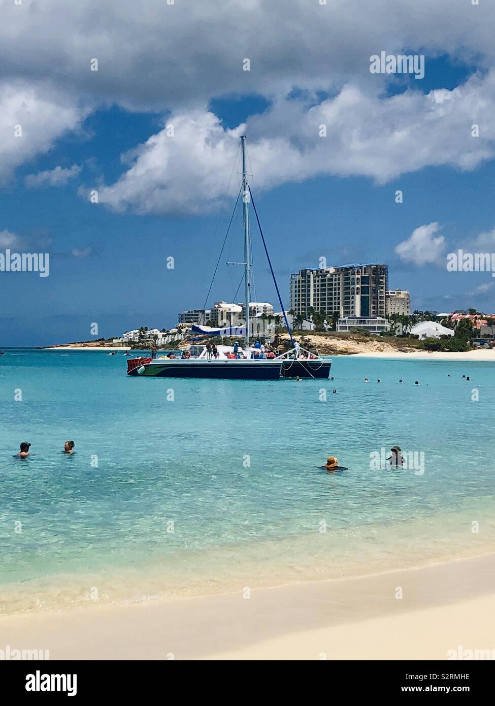 Mullet bay beach hi-res stock photography and images - Alamy