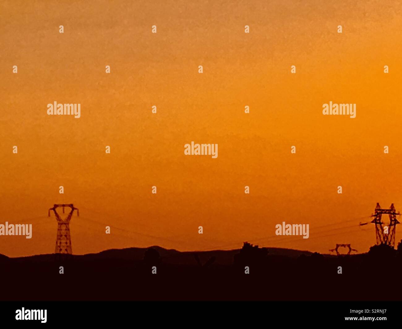 Electricity pylons france hi-res stock photography and images - Alamy