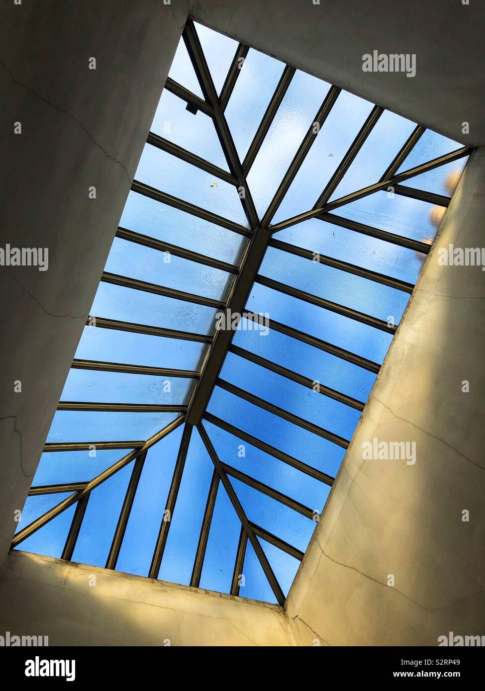 Vaulted skylights hi-res stock photography and images - Alamy