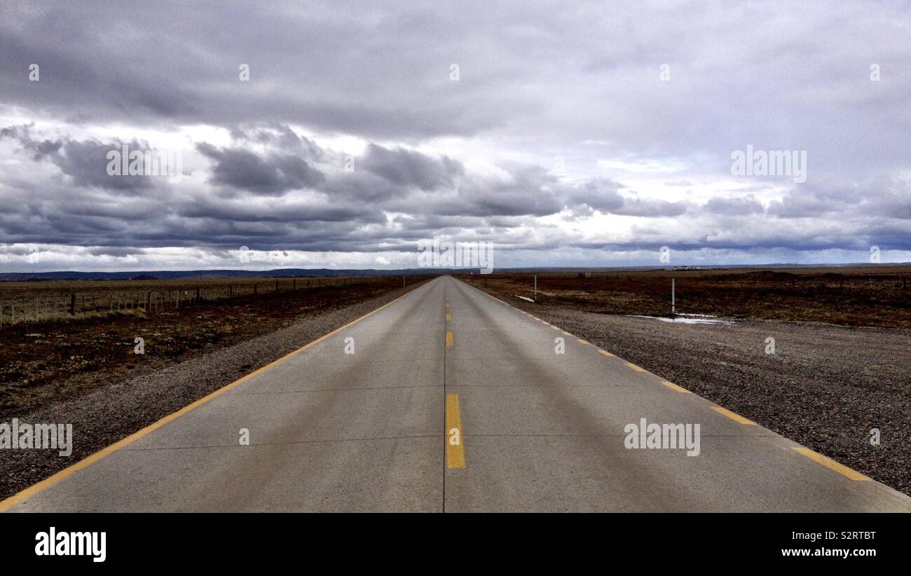 Infinity road hi-res stock photography and images - Alamy
