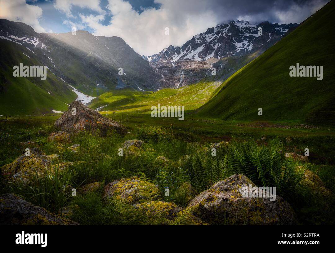 Rainy sun hi-res stock photography and images - Alamy