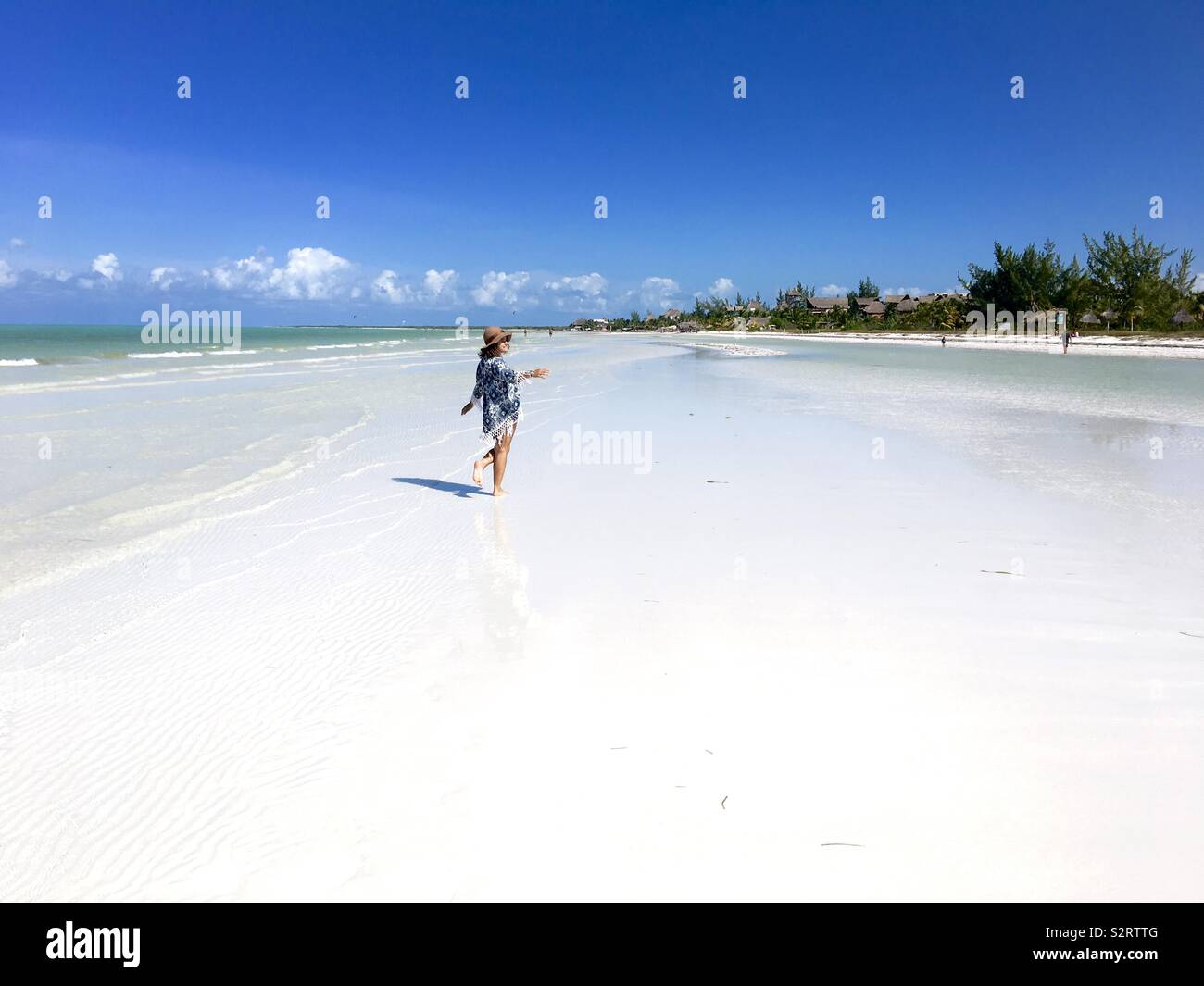 Islaholbox hi-res stock photography and images - Alamy