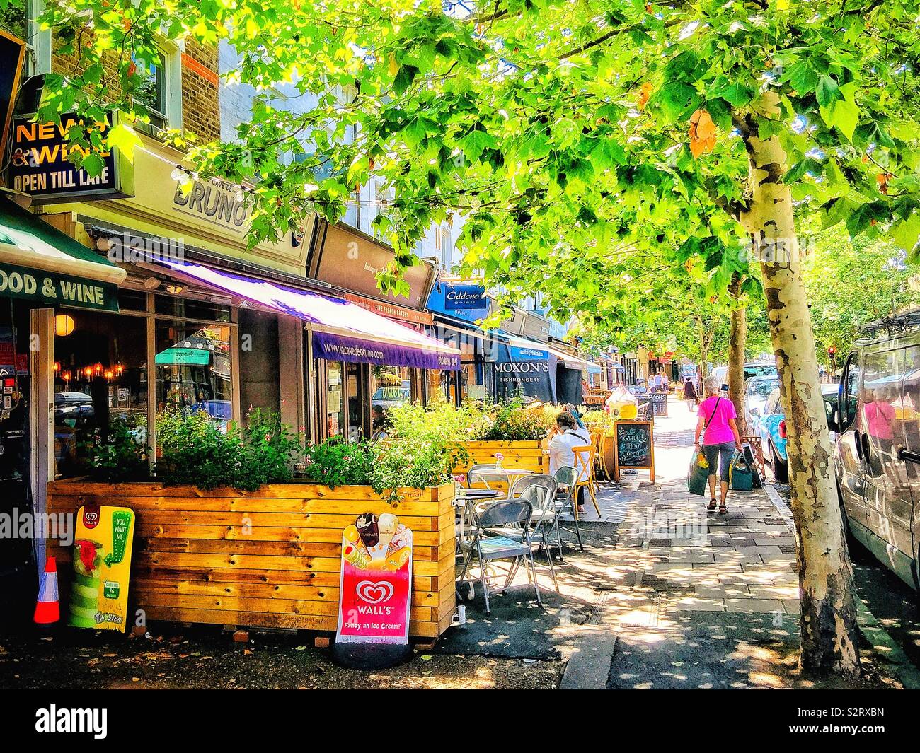 Lordship lane hi-res stock photography and images - Alamy