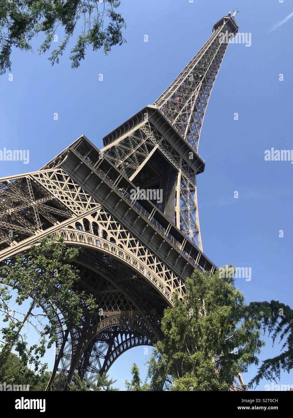 Paris ground hi-res stock photography and images - Alamy