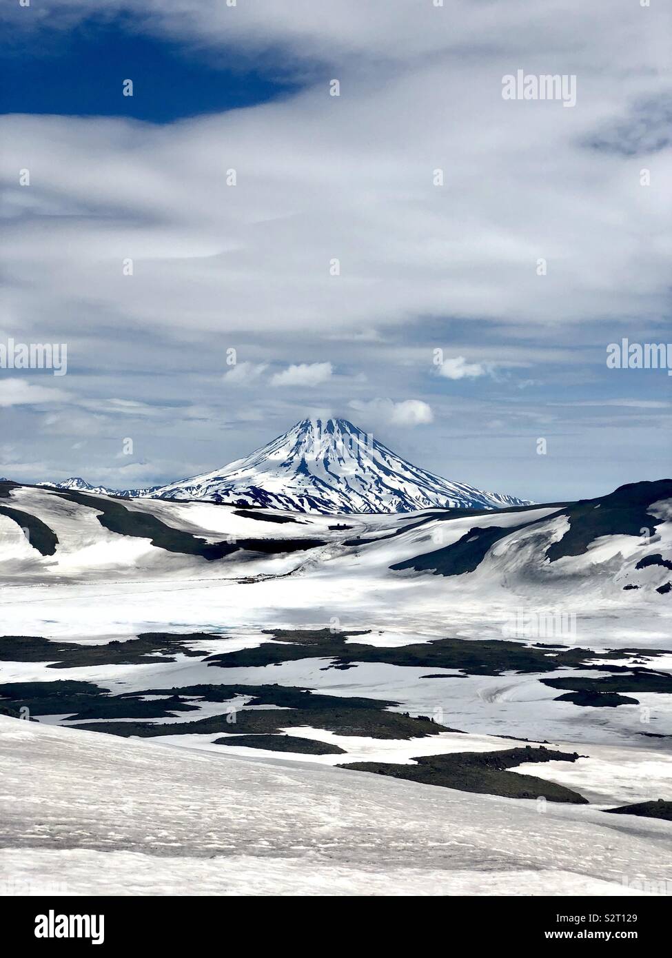 Best volcano hi-res stock photography and images - Alamy