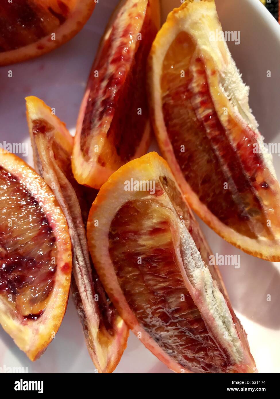 Orange segments hi-res stock photography and images - Alamy