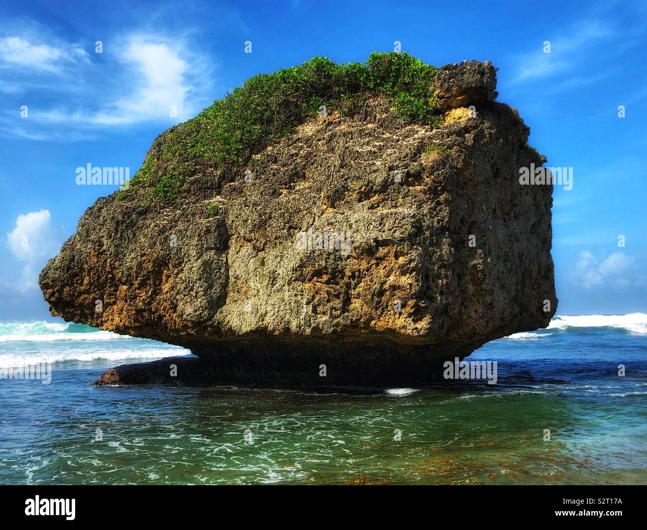 Bathsheba barbados rock hi-res stock photography and images - Alamy