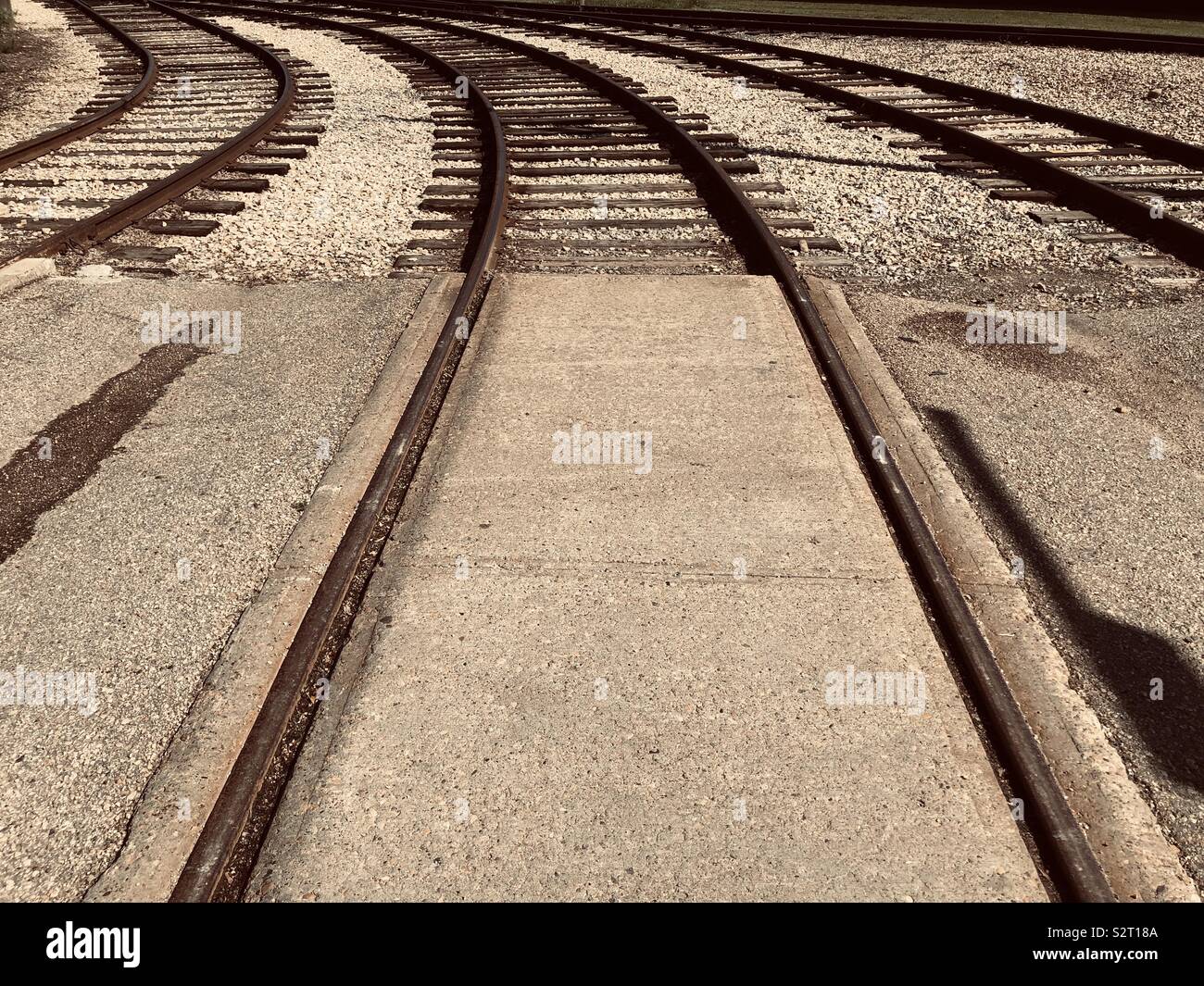 Curved railroad tracks hi-res stock photography and images - Alamy