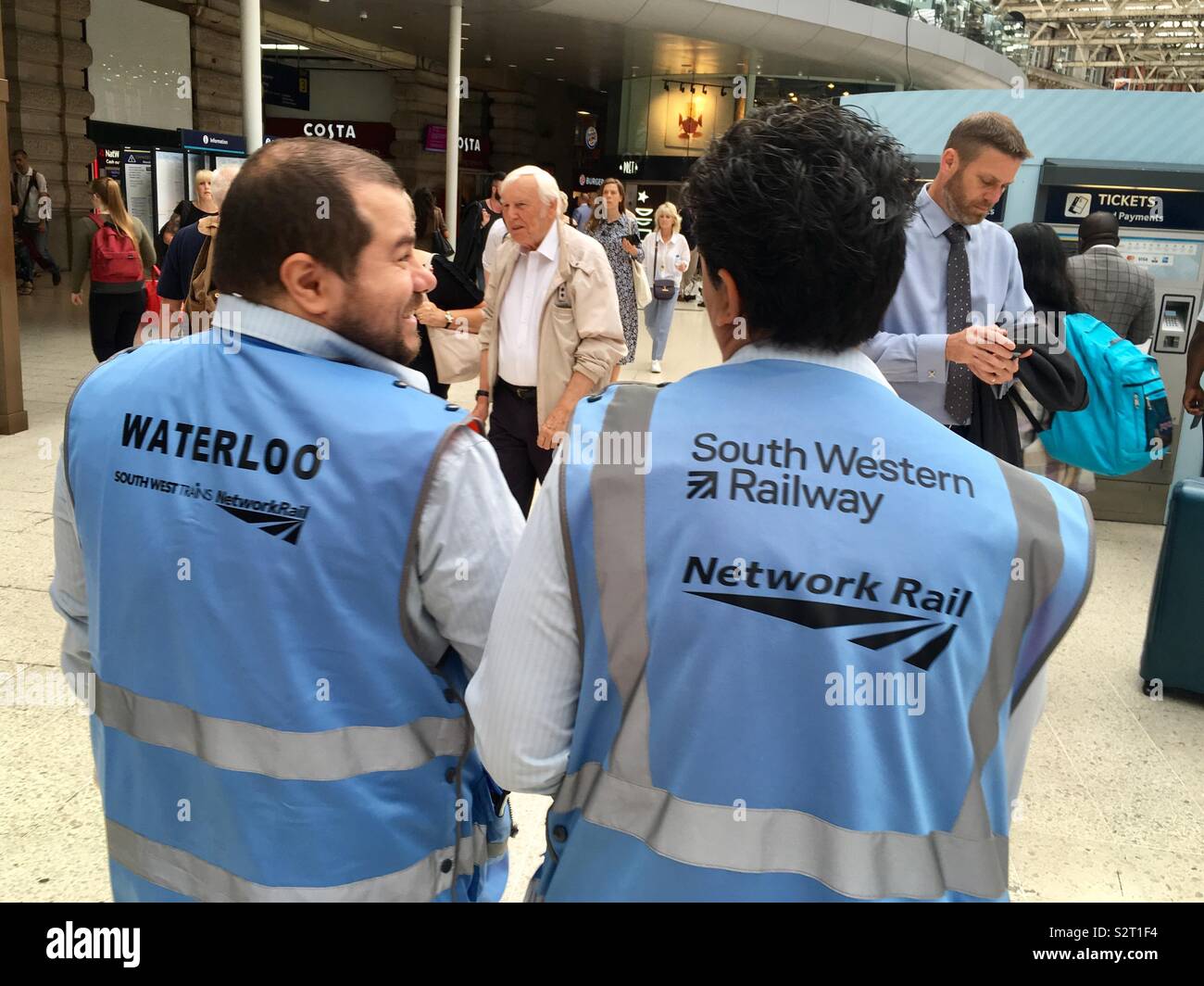 Network rail staff hi-res stock photography and images - Alamy