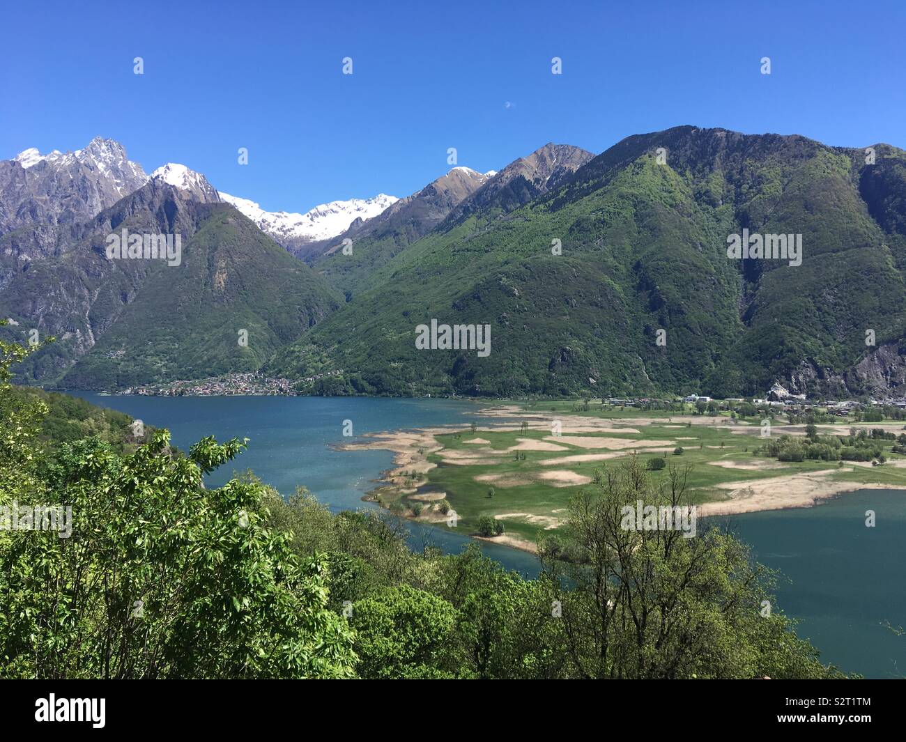 Mezzola Lake High Resolution Stock Photography and Images - Alamy