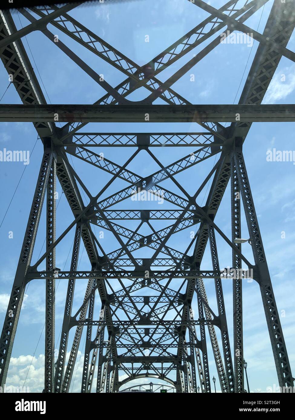 Driving under bridge hi-res stock photography and images - Alamy