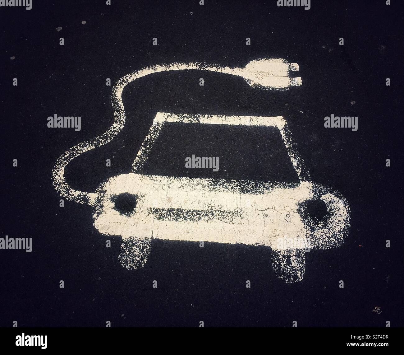 Electric car charging sign, UK Stock Photo - Alamy